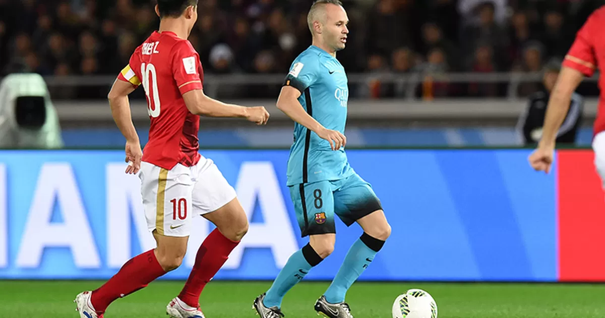 Barcelona: Andrés Iniesta sorprendió con su nuevo corte de cabello ...