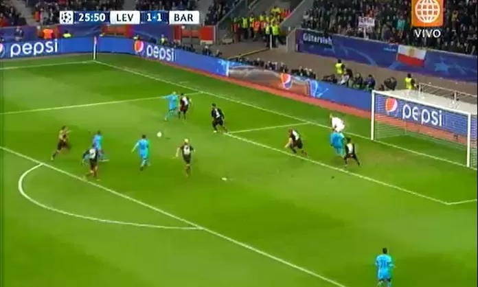 Barcelona: Lionel Messi le 'robó' gol al debutante Wilfrid Kaptoum ...