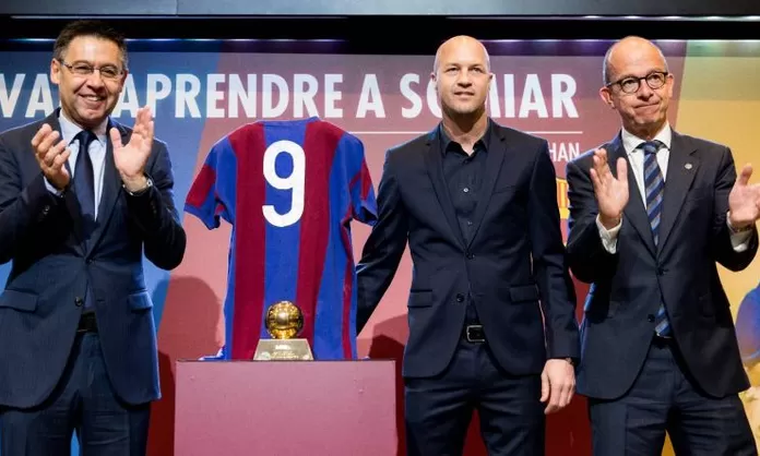 Barcelona pondrá una estatua de Johan Cruyff en el Camp Nou | América ...