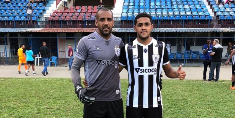 Brasil: club alineó a padre portero e hijo defensa en el mismo partido ... Brasil: club alineó a padre portero e hijo defensa en el mismo partido ...