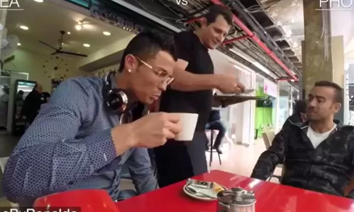 Cristiano Ronaldo fue a un café por un reto y así reaccionó la gente ...