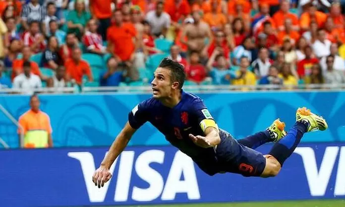 El gol de 'palomita' de Van Persie ante España en flipbook | América ...