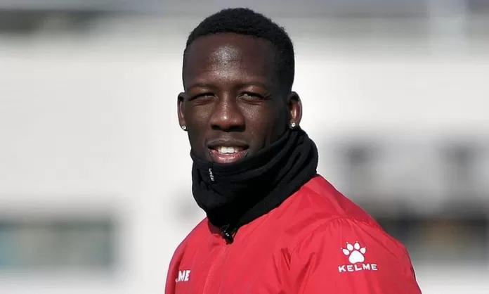 Luis Advíncula: así saludó el Rayo Vallecano al peruano por su ...