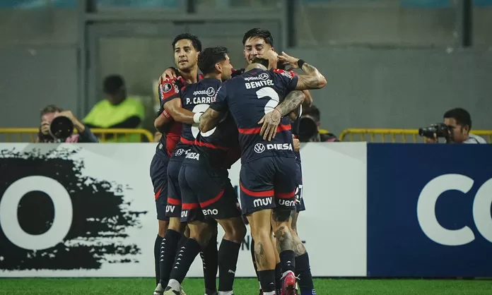 Cristal cayó 1-0 ante Cerro y se complica en Libertadores | América ...