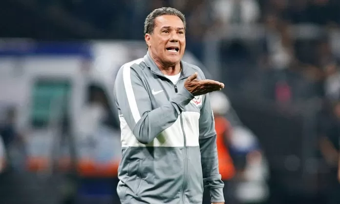 Universitario vs. Corinthians: El contundente mensaje del Minsa a Vanderlei Luxemburgo | América ...