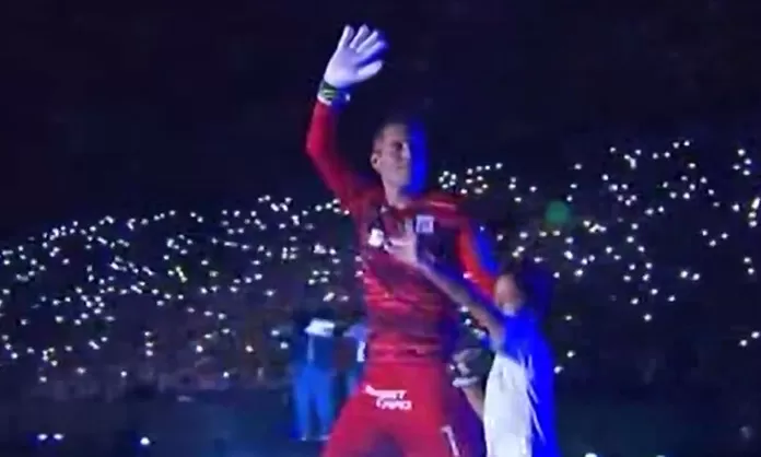 Alianza Lima: Leao Butrón fue el más aplaudido en 'La Noche Blanquiazul ...