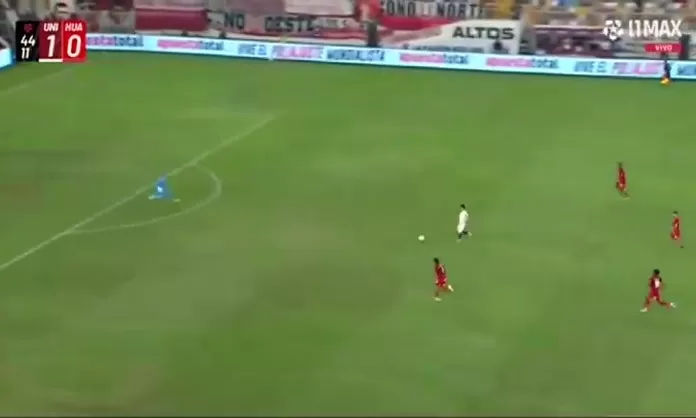 Universitario vs Huancayo: Jairo Concha y el GOL SOLO falló | América ...