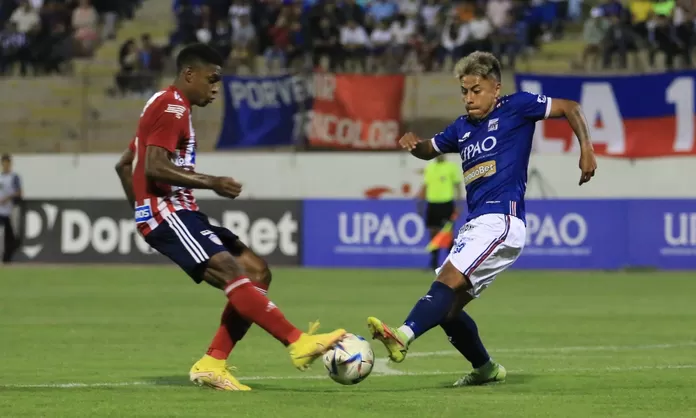 ¡No fue Tricolor! Carlos A. Manucci perdió en su presentación ante el ...