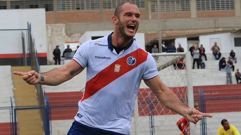 Adrián Zela se inspiró y anotó un golazo ante San Martín tras su ...