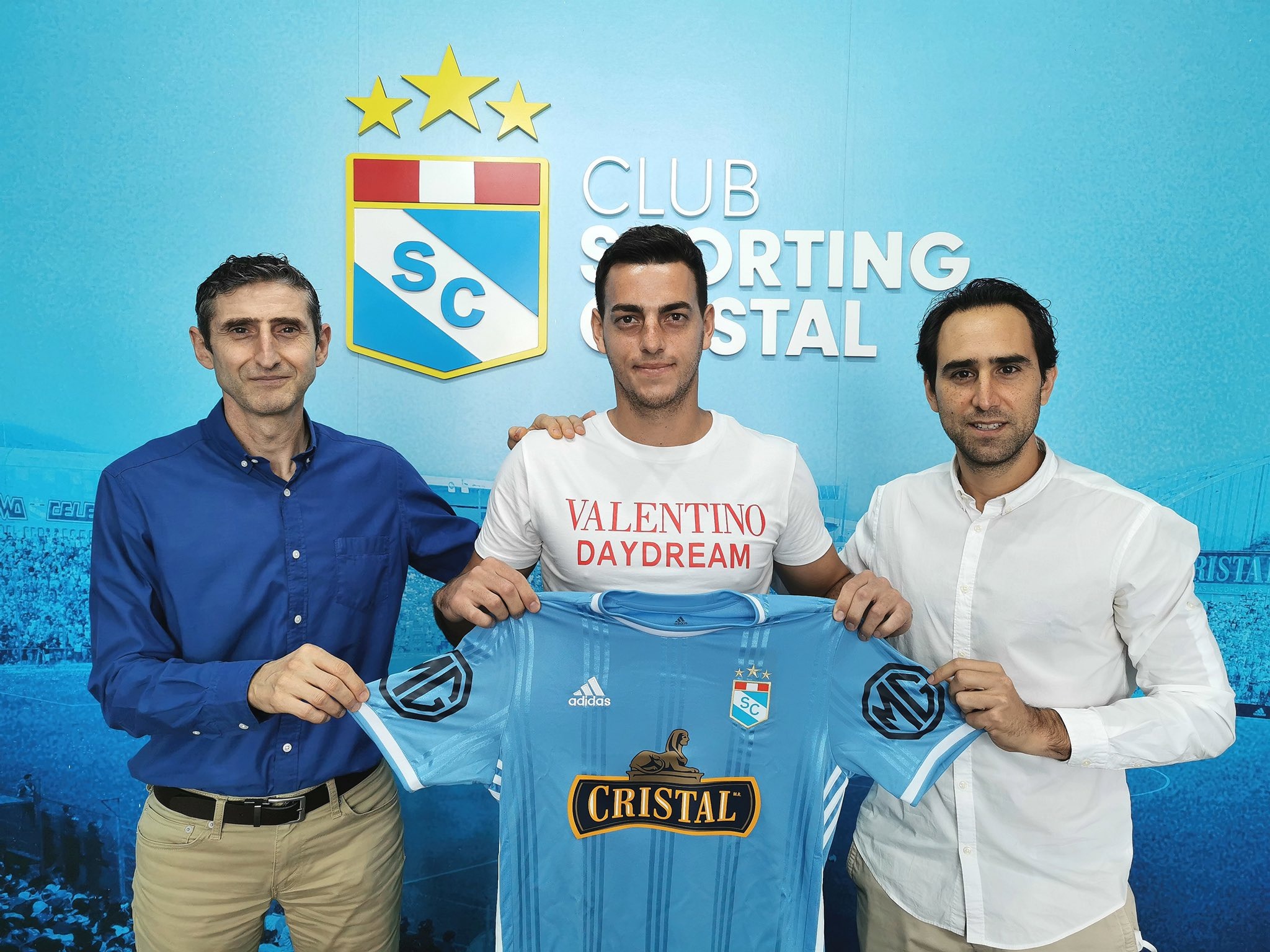Sporting Cristal presentó oficialmente a Alejandro Duarte como su nuevo ...