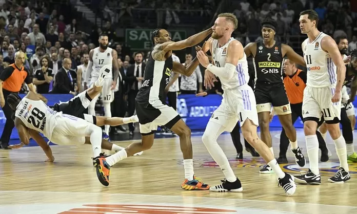 Real Madrid vs. Partizán: Brutal pelea en Euroliga de básquetbol ...