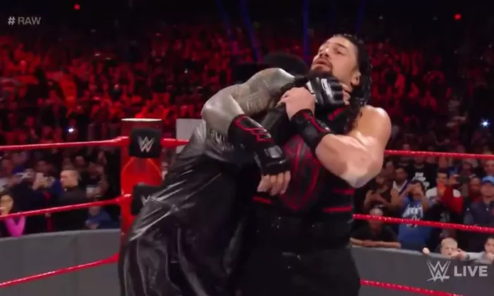 The Undertaker le aplicó la 'garra de ultratumba' a Roman Reigns en RAW ...