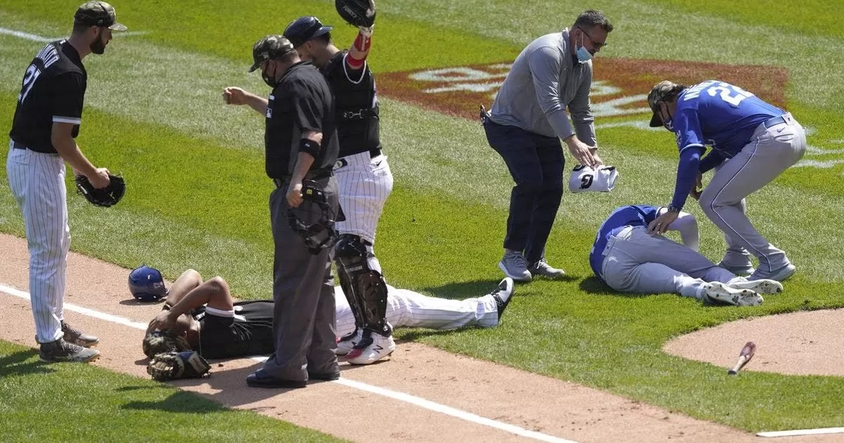 Béisbol: Violento choque entre dos jugadores dejó una contusión ...