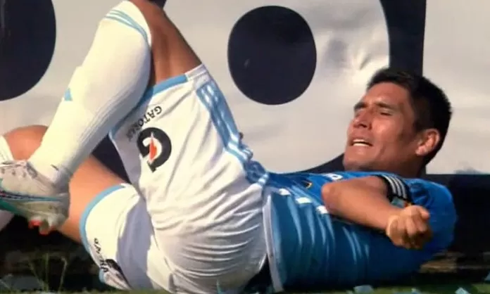 Sporting Cristal vs. Atlético Grau: Irven Ávila abandonó el campo por terrible lesión | América ...